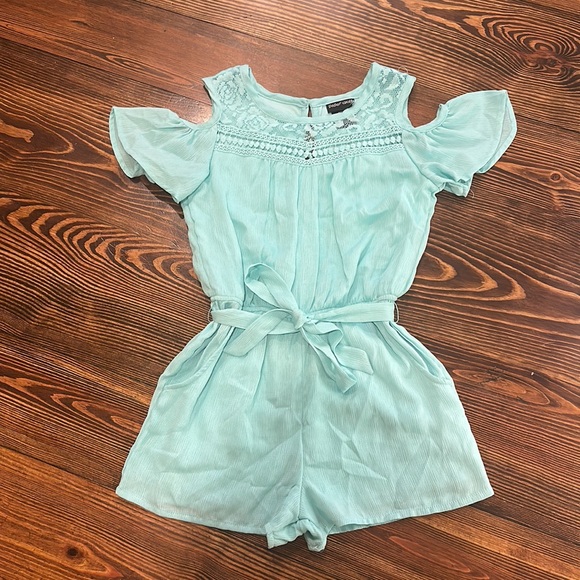 paper doll | Bottoms | Paper Doll Girls 2y Mint Green Cold Shoulder ...
